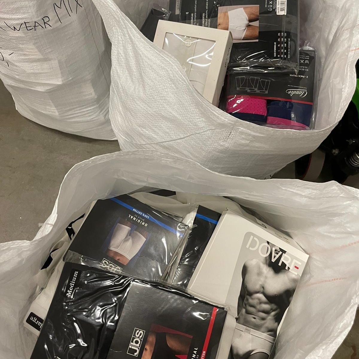 Stock Clothes Wholesale From Europe | KRESKAT